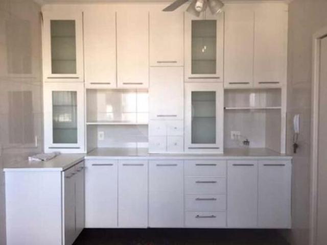 Apartamento para venda em Centro de 136.00m² com 3 Quartos, 1 Suite e 2 Garagens