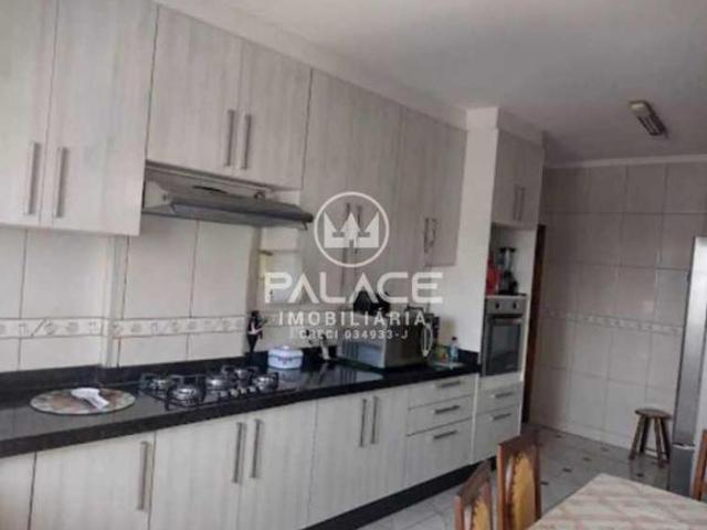 Apartamento para venda em Centro de 141.00m² com 3 Quartos, 1 Suite e 1 Garagem
