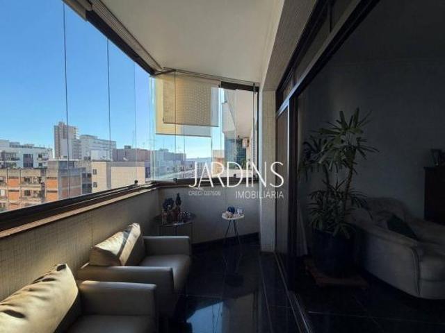 Apartamento para venda em Centro de 142.00m² com 3 Quartos, 1 Suite e 2 Garagens