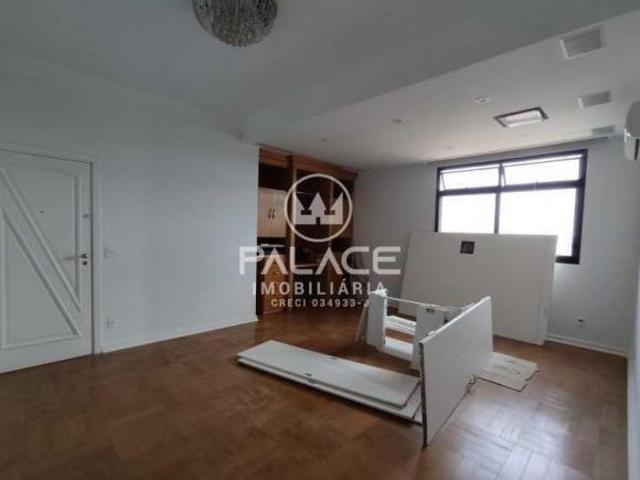 Apartamento para venda em Centro de 147.00m² com 3 Quartos, 1 Suite e 2 Garagens