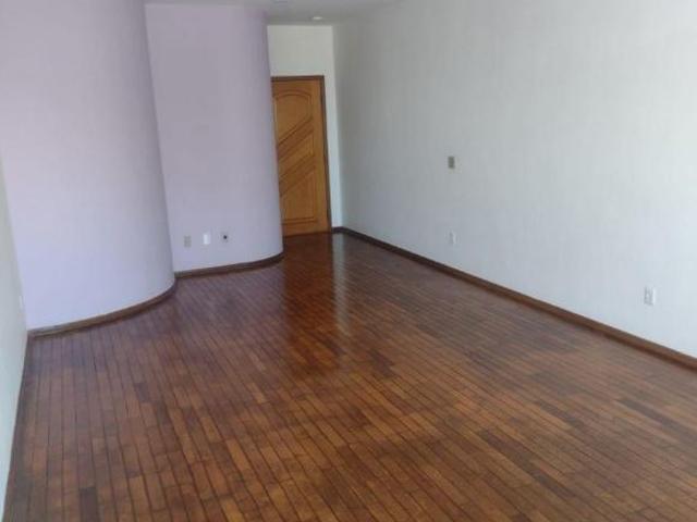 Apartamento para venda em Centro de 150.00m² com 3 Quartos, 1 Suite e 2 Garagens
