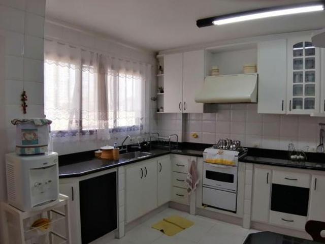Apartamento para venda em Centro de 151.00m² com 4 Quartos, 1 Suite e 2 Garagens
