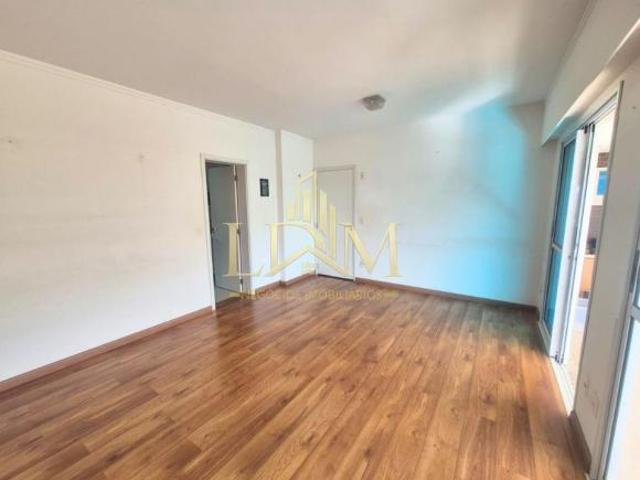 Apartamento para venda em Centro de 151.00m² com 2 Quartos, 1 Suite e 2 Garagens