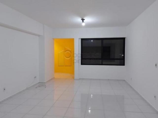 Apartamento para venda em Centro de 154.00m² com 3 Quartos, 1 Suite e 2 Garagens