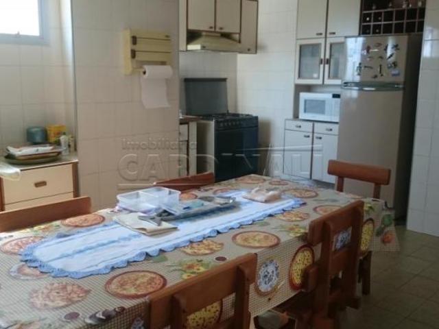 Apartamento para venda em Centro de 157.00m² com 3 Quartos, 1 Suite e 2 Garagens