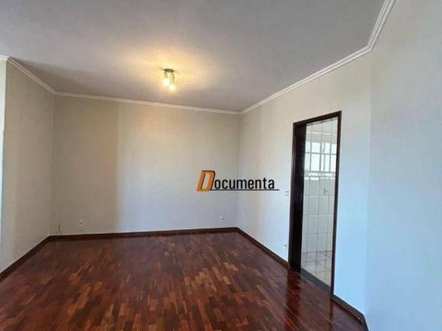 Apartamento para venda em Centro de 163.00m² com 3 Quartos, 1 Suite e 2 Garagens