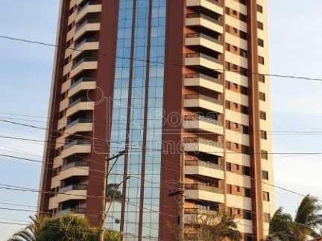 Apartamento para venda em Centro de 168.00m² com 4 Quartos, 2 Suites e 3 Garagens