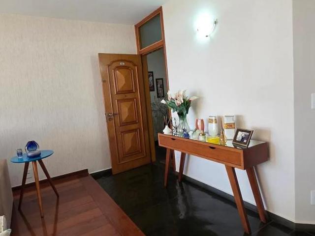 Apartamento para venda em Centro de 173.00m² com 4 Quartos, 1 Suite e 2 Garagens