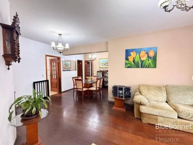 Apartamento para venda em Centro de 176.00m² com 3 Quartos, 1 Suite e 2 Garagens