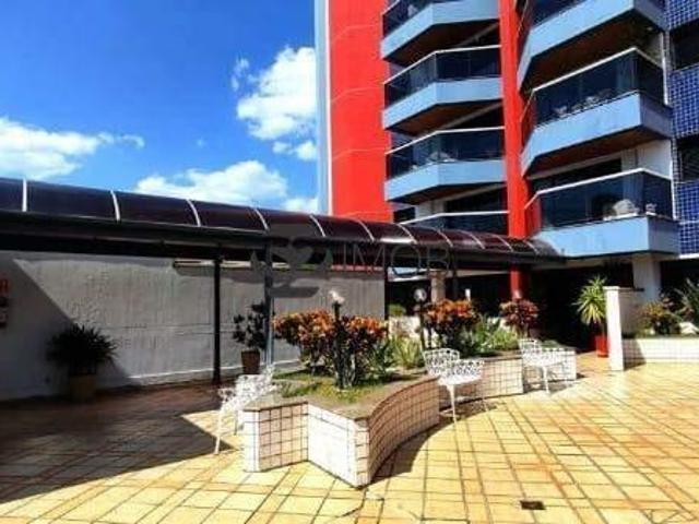 Apartamento para venda em Centro de 180.00m² com 4 Quartos, 1 Suite e 2 Garagens