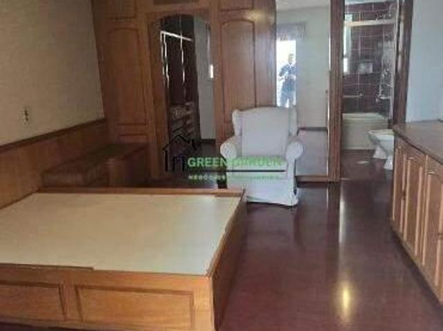 Apartamento para venda em CENTRO de 183.00m² com 4 Quartos, 1 Suite e 2 Garagens