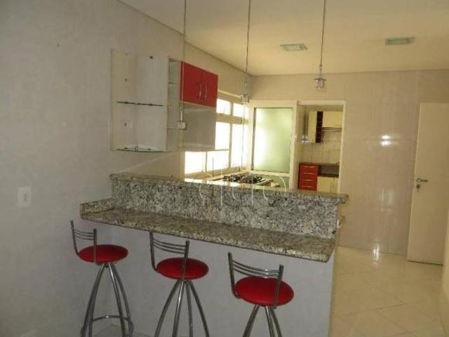 Apartamento para venda em Centro de 196.00m² com 4 Quartos, 1 Suite e 2 Garagens
