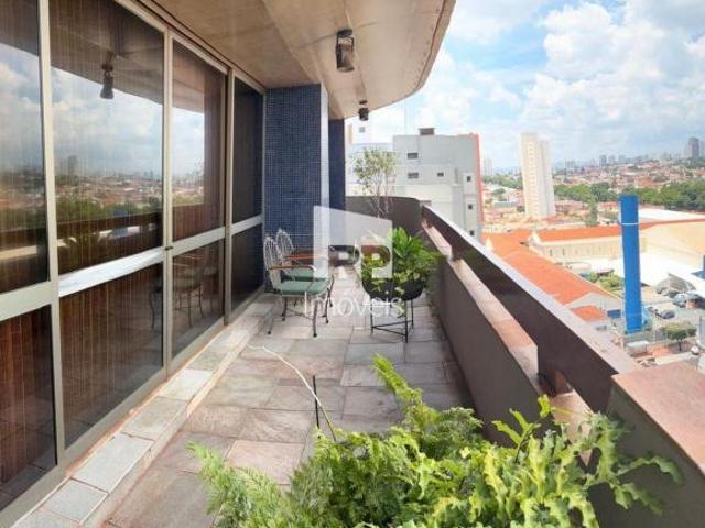 Apartamento para venda em Centro de 207.00m² com 3 Quartos, 1 Suite e 2 Garagens