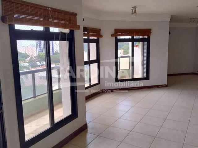 Apartamento para venda em Centro de 213.00m² com 3 Quartos, 3 Suites e 2 Garagens