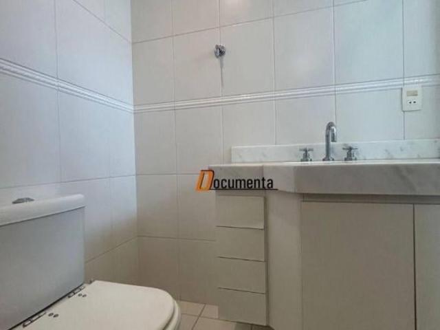 Apartamento para venda em Centro de 215.00m² com 3 Quartos e 3 Suites