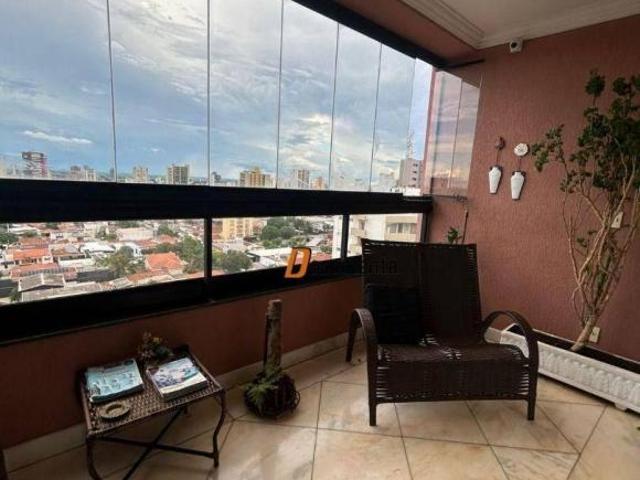 Apartamento para venda em Centro de 215.00m² com 3 Quartos e 3 Suites