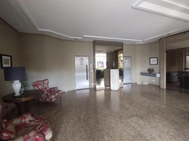 Apartamento para venda em Centro de 250.00m² com 4 Quartos, 2 Suites e 2 Garagens