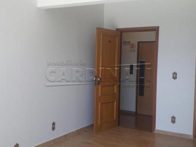Apartamento para venda em Centro de 252.00m² com 3 Quartos, 3 Suites e 2 Garagens