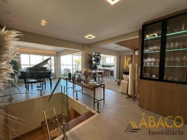 Apartamento para venda em Centro de 260.00m² com 4 Quartos, 3 Suites e 4 Garagens