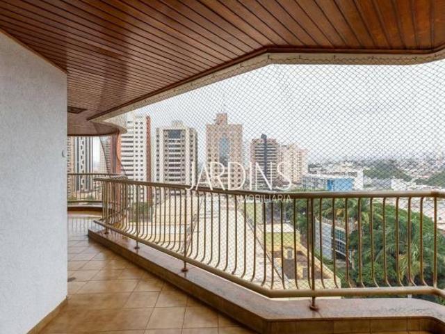 Apartamento para venda em Centro de 261.00m² com 4 Quartos, 2 Suites e 2 Garagens