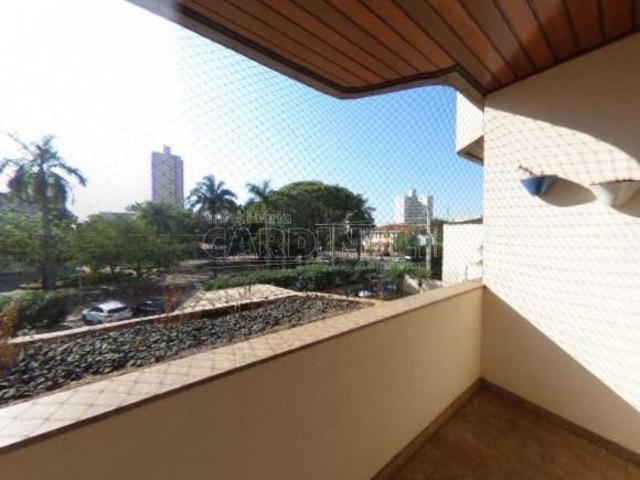 Apartamento para venda em Centro de 288.00m² com 3 Quartos, 1 Suite e 2 Garagens