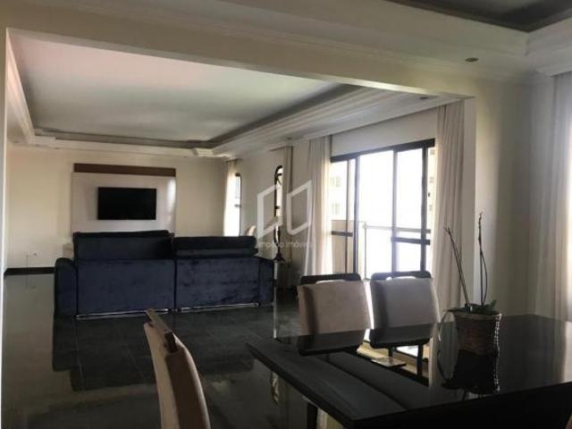 Apartamento para venda em Centro de 290.00m² com 4 Quartos, 2 Suites e 3 Garagens