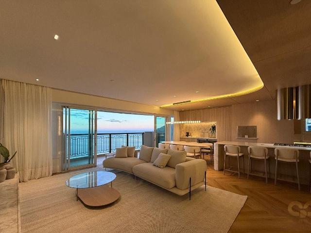 Apartamento para venda em Centro em Balneário Camboriú Santa Catarina de 230.00m² com 5 Quartos, 5 Suítes e 5 Garagens