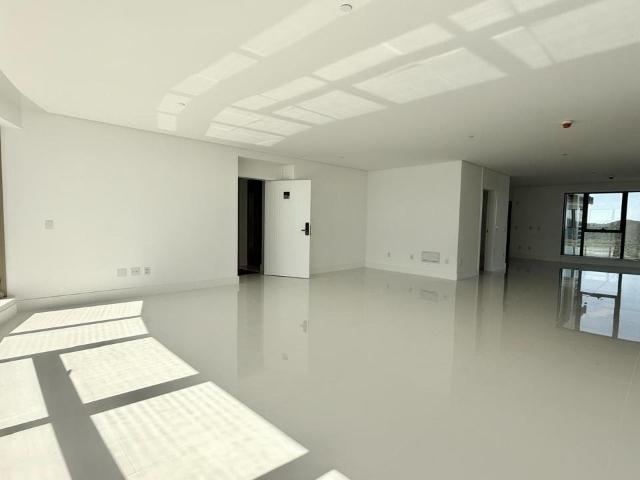 Apartamento para venda em Centro em Balneário Camboriú Santa Catarina de 261.00m² com 4 Quartos, 4 Suítes e 3 Garagens