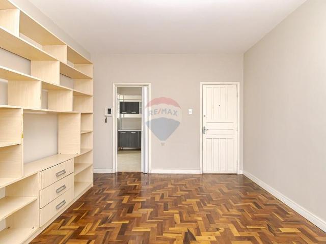 Apartamento para venda em Centro em Curitiba Paraná de 75.00m² com 2 Quartos