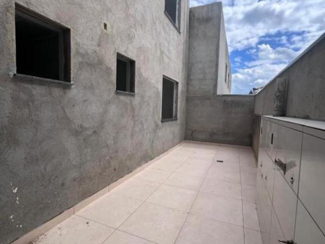 Apartamento para venda em Centro, Sarzedo