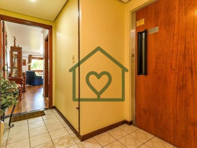 Apartamento para venda em Chácara Das Pedras de 165.00m² com 3 Quartos, 1 Suite e 2 Garagens