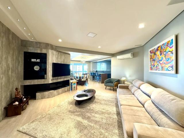 Apartamento para Venda em Chapecó/SC Centro 4 Quartos