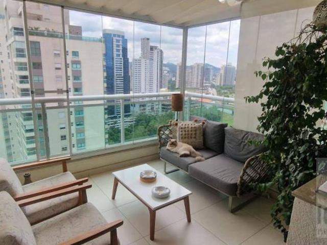 Apartamento para venda em Condomínio Alphaville