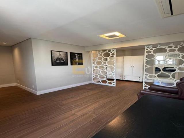 Apartamento para venda em Condomínio Edifício Maison D&apos or de 220.00m² com 3 Quartos e 4 Garagens