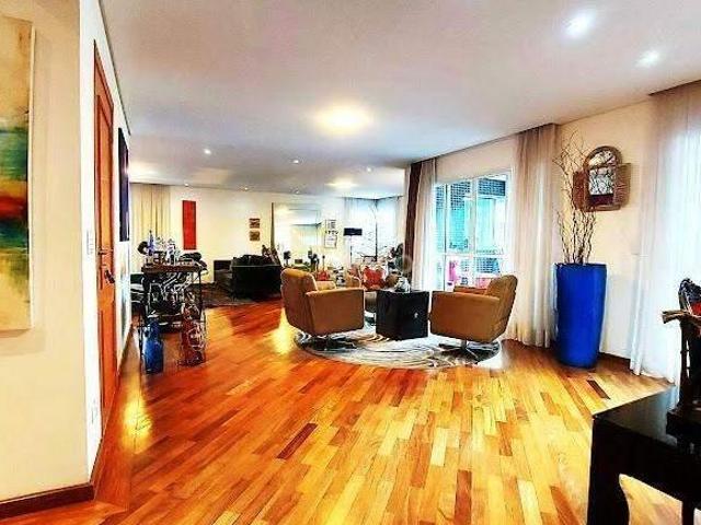 Apartamento para venda em Condomínio Edifício Maison Sovoy de 256.00m² com 4 Quartos, 3 Suites e 6 G