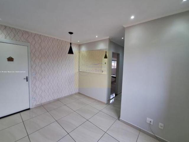 Apartamento para Venda em Cotia, Jardim Petropolis, 2 dormitórios, 1 banheiro, 1 vaga
