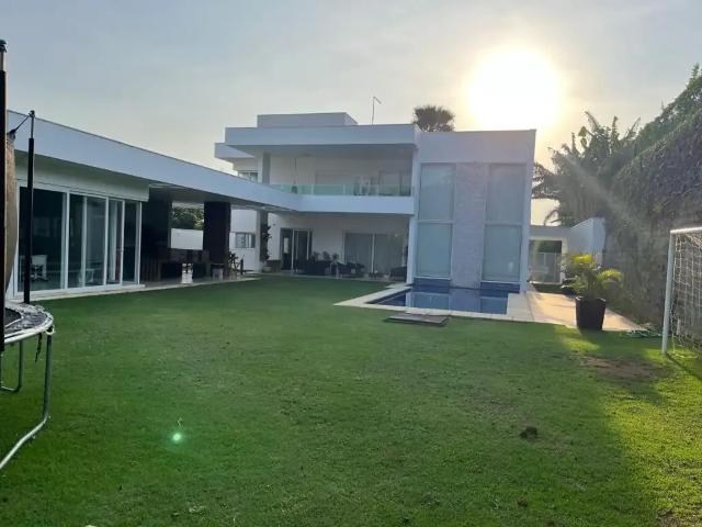Apartamento para Venda em Cotia/SP Palos Verdes 4 Quartos