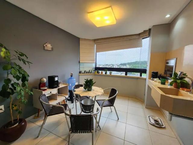 Apartamento para Venda em Criciúma/SC Centro 4 Quartos
