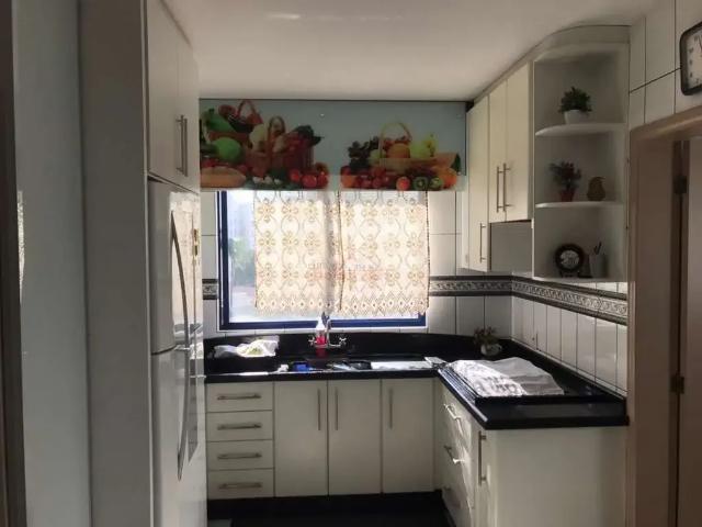 Apartamento para Venda em Criciúma/SC Centro 4 Quartos