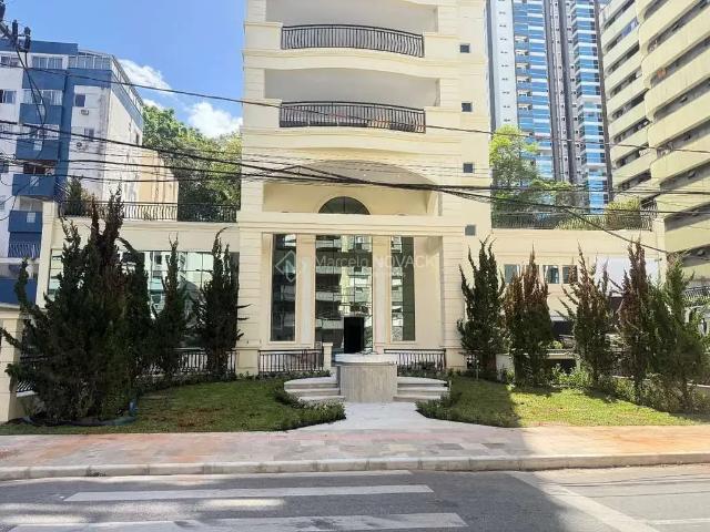 Apartamento para Venda em Criciúma/SC Centro 4 Quartos
