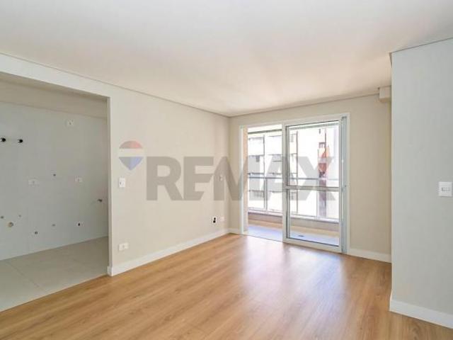 Apartamento para venda em Cristo Rei de 77.08m² com 3 Quartos, 1 Suite e 2 Garagens