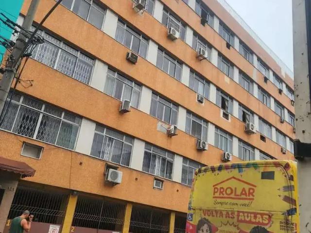 Apartamento para Venda em Duque de Caxias/RJ Centro 3 Quartos