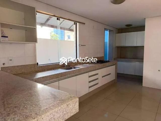 Apartamento para Venda em Divinópolis/MG Centro 3 Quartos