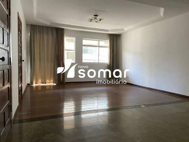 Apartamento para Venda em Divinópolis/MG Centro 4 Quartos