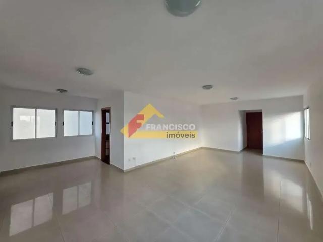 Apartamento para Venda em Divinópolis/MG Centro 4 Quartos
