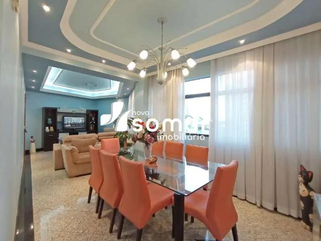 Apartamento para Venda em Divinópolis/MG Centro 4 Quartos