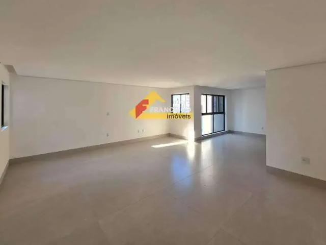 Apartamento para Venda em Divinópolis/MG Centro 4 Quartos