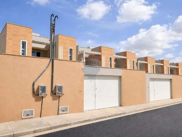 Apartamento para Venda em Eusébio/CE Coité 3 Quartos