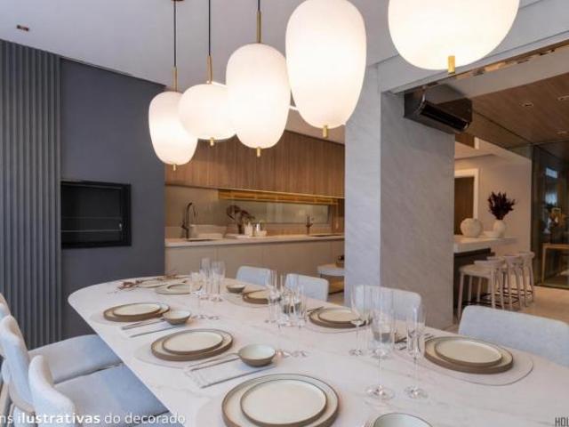 Apartamento para venda em Ecoville de 193.00m² com 3 Quartos, 3 Suites e 4 Garagens