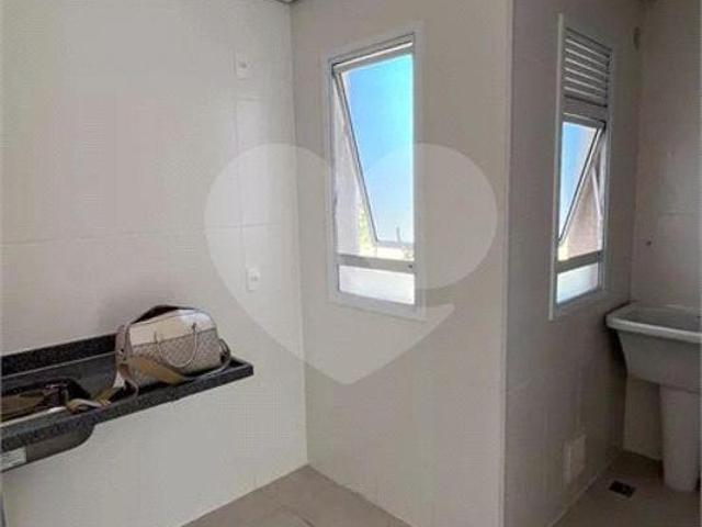 Apartamento para venda em Engordadouro de 78.00m² com 3 Quartos, 1 Suite e 2 Garagens